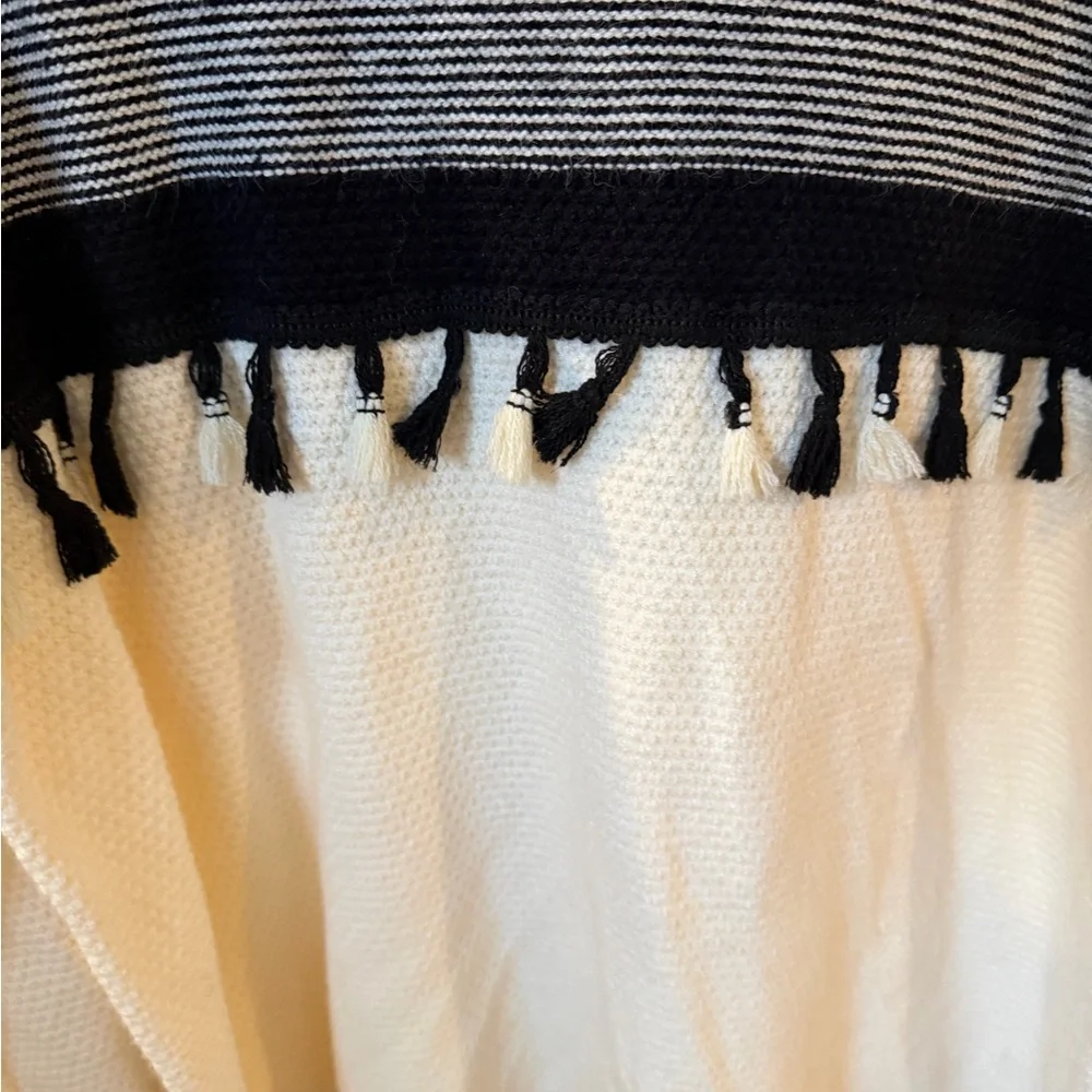 Gilli | Sweaters | Gilli Black And White Sweater With Tassel Detail ...